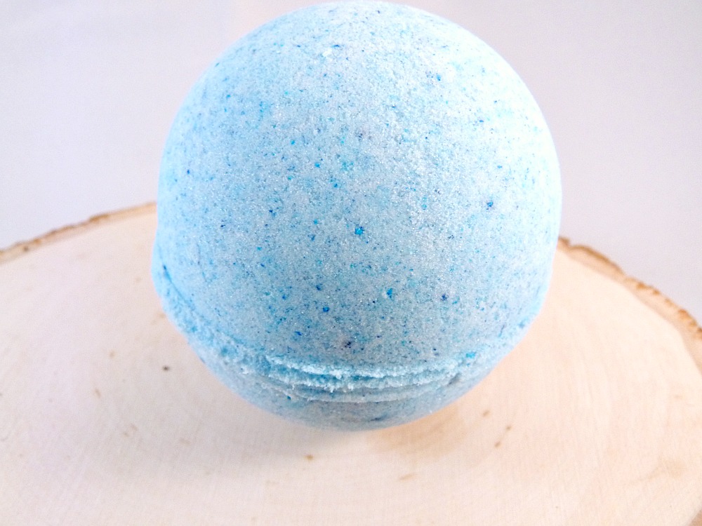 Bath Bomb, Blue Raspberry Bath Bomb With Marula Oil on Luulla