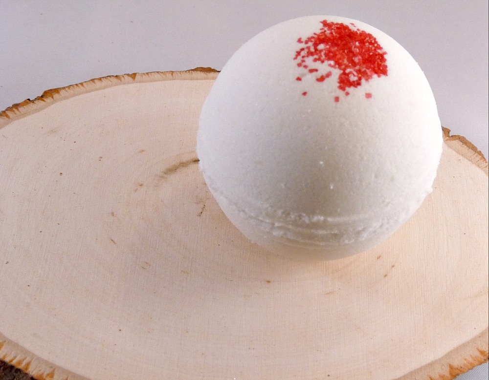 Bath Bomb, Vanilla Mint With Marula Oil, Christmas on Luulla